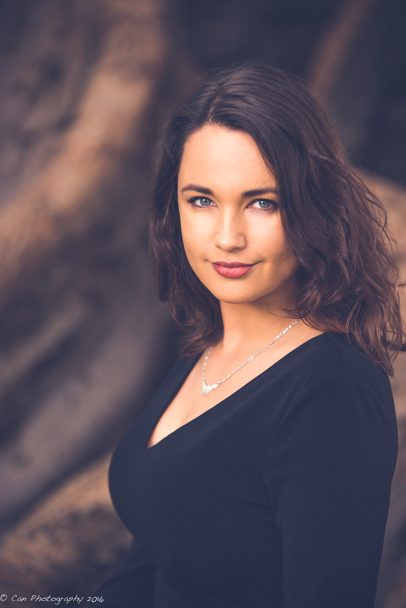 Social Media-9971 – Rae Johnston